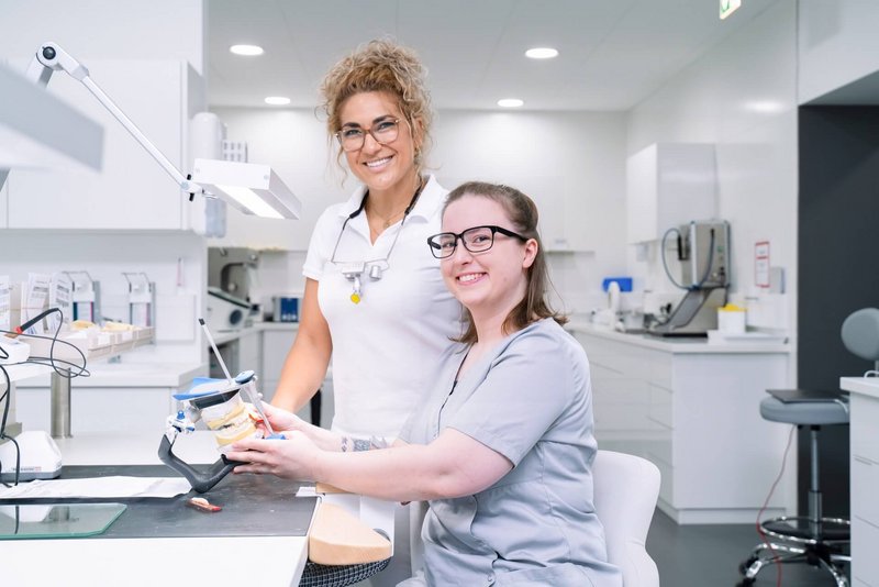 Zahntechniker Stellenangebote Labor | AllDent Karriere
